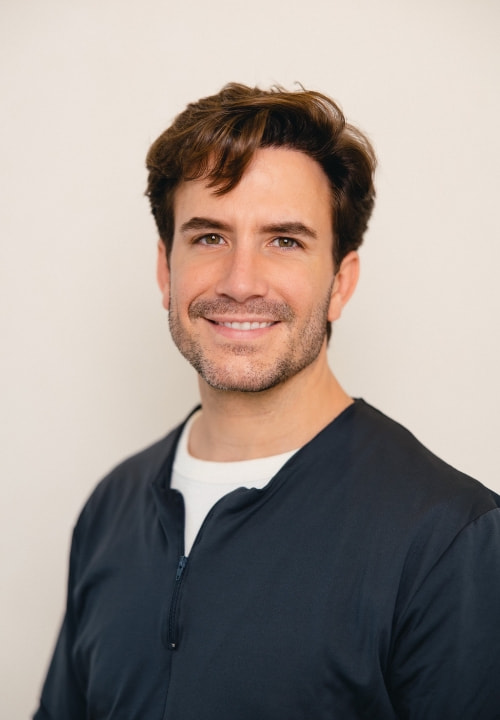 Fernando Gurierrez - Rinoplastia en Santander